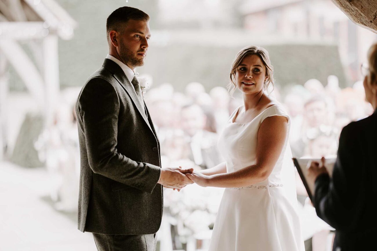 September wedding at Winters Barns // Katey and Stephen